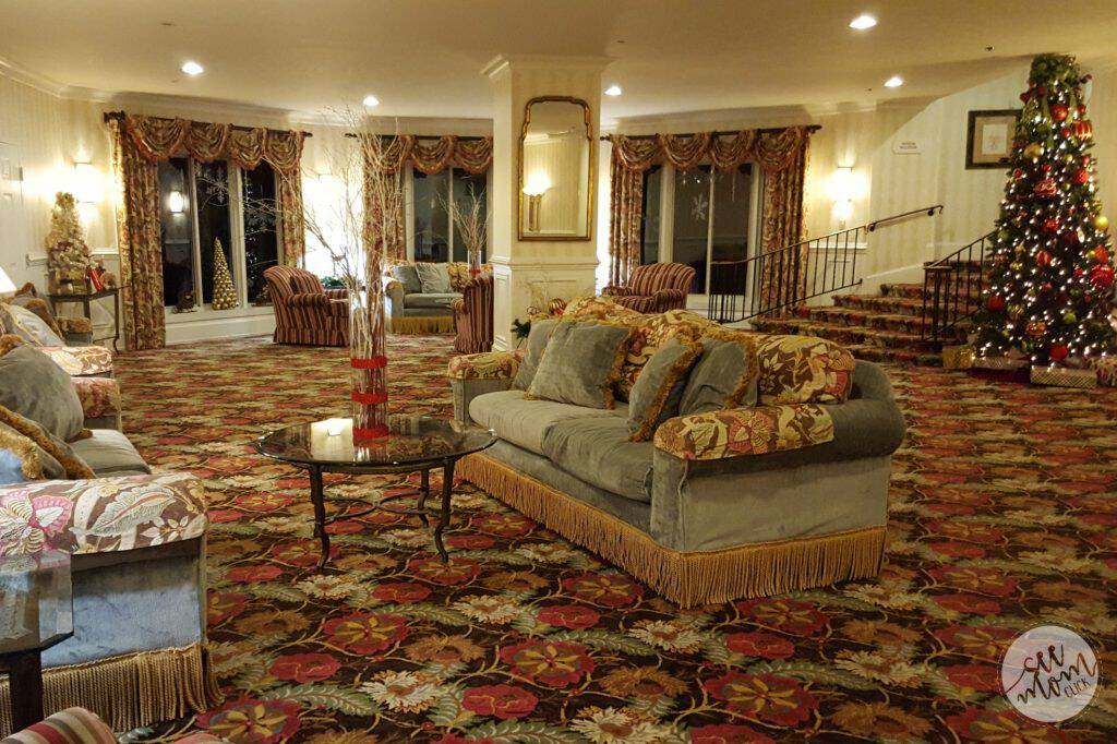 Family Travel Review: The Inn at Pocono Manor - See Mom Click